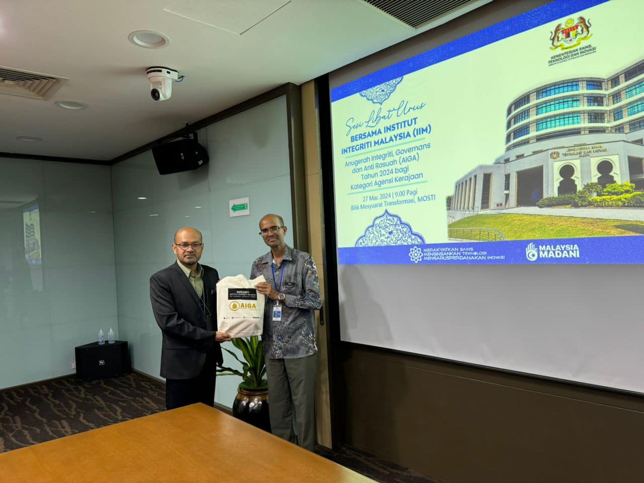 Sesi Libat Urus bersama Kementerian Sains, Teknologi dan Inovasi (MOSTI ...