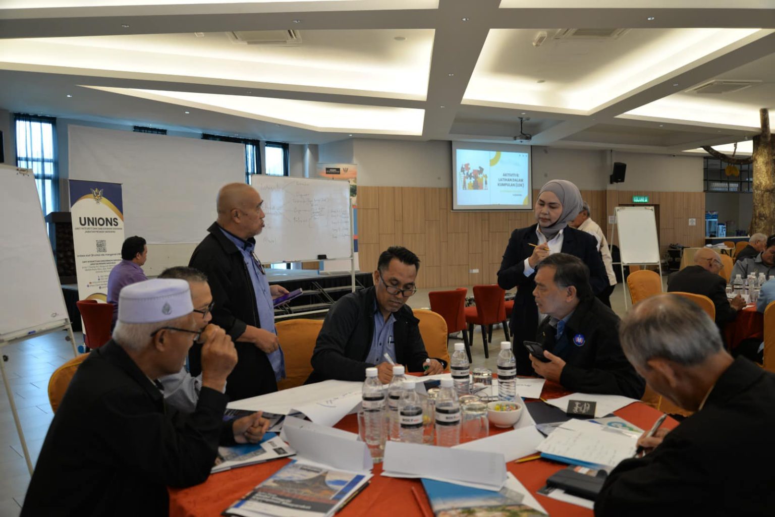 Kursus Modul Integriti Kepimpinan Masyarakat (MIKM) Tahap 1, Siri 9 ...