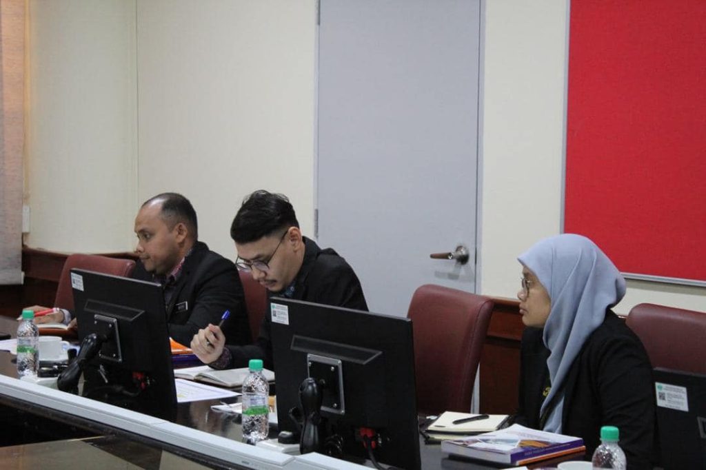 Sesi libat urus serta menyampaikan taklimat pembangunan Pelan ... Sesi libat urus serta menyampaikan taklimat pembangunan Pelan ...