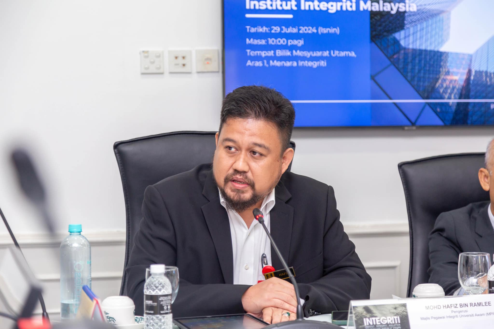 Kunjungan hormat daripada Majlis Pegawai Integriti Universiti Awam ...