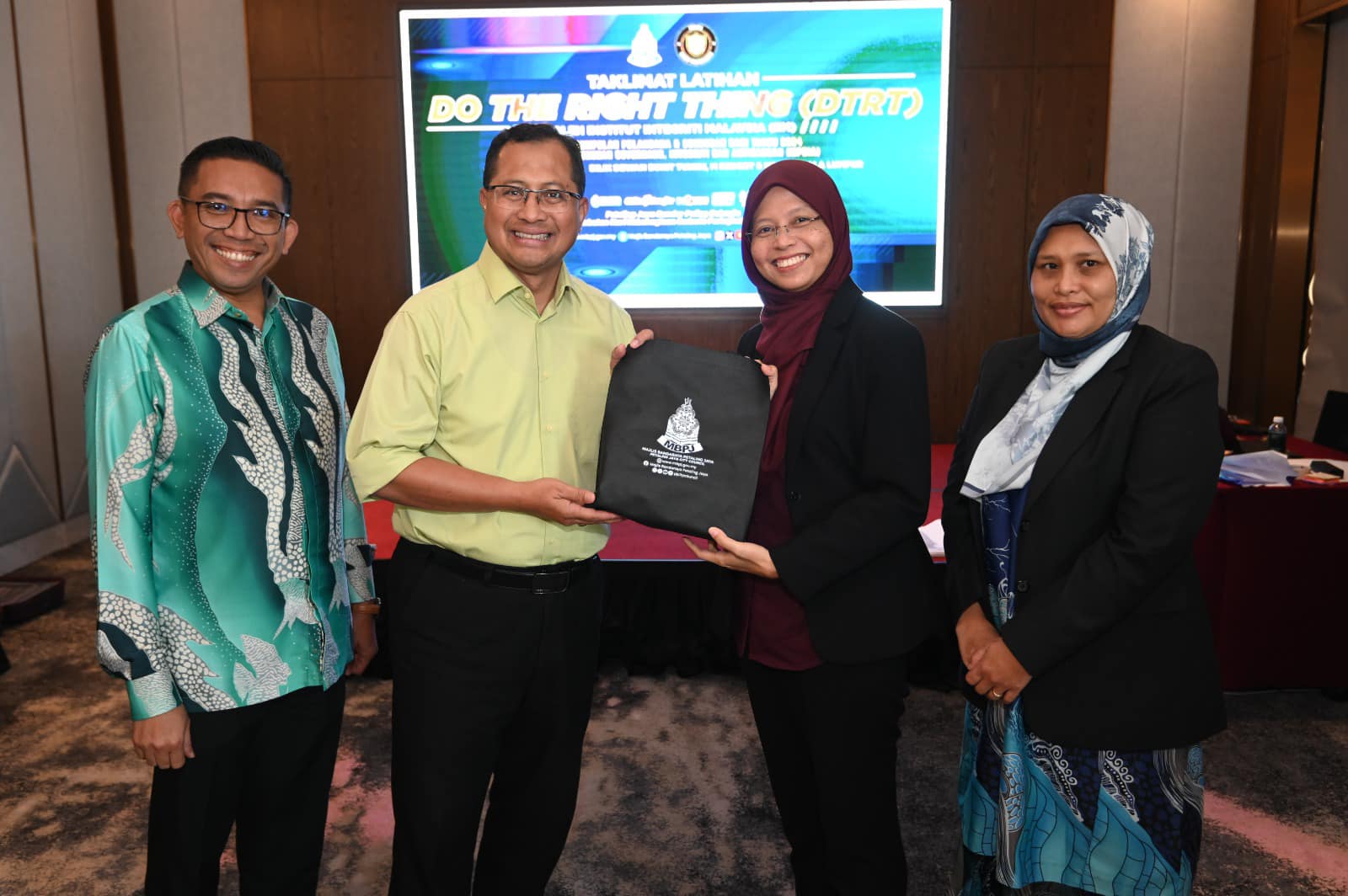 Kursus Do The Right Thing (DTRT) bagi Majlis Bandaraya Petaling Jaya ...